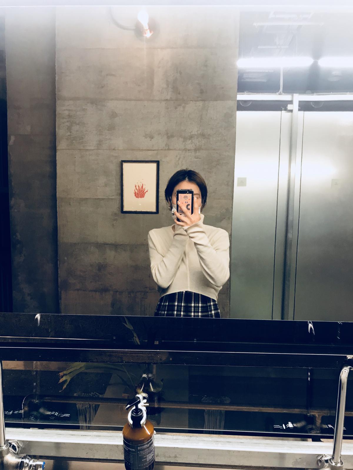 Chara Art Living Room " | 和歌山市・御坊市の美容室【ヘアサロン ネイキッド】